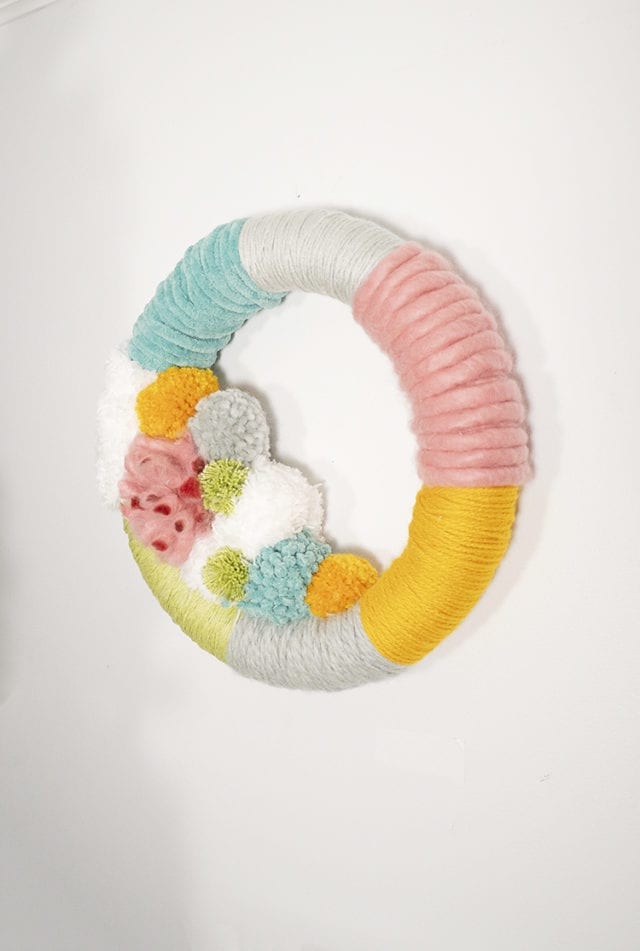 How to Make a Wreath Step by Step - Colorful Holiday Decor - Shrimp ...